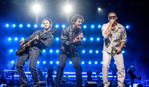 Media | THE TOUR | Official Website | Jonas Brothers