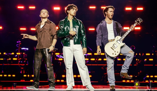 Media | THE TOUR | Official Website | Jonas Brothers